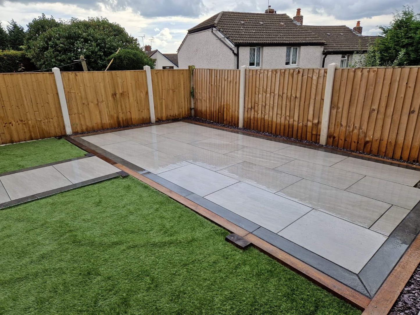 Kandla Grey Porcelain Paving Slabs SAMPLE - Free Delivery – Paving Planet